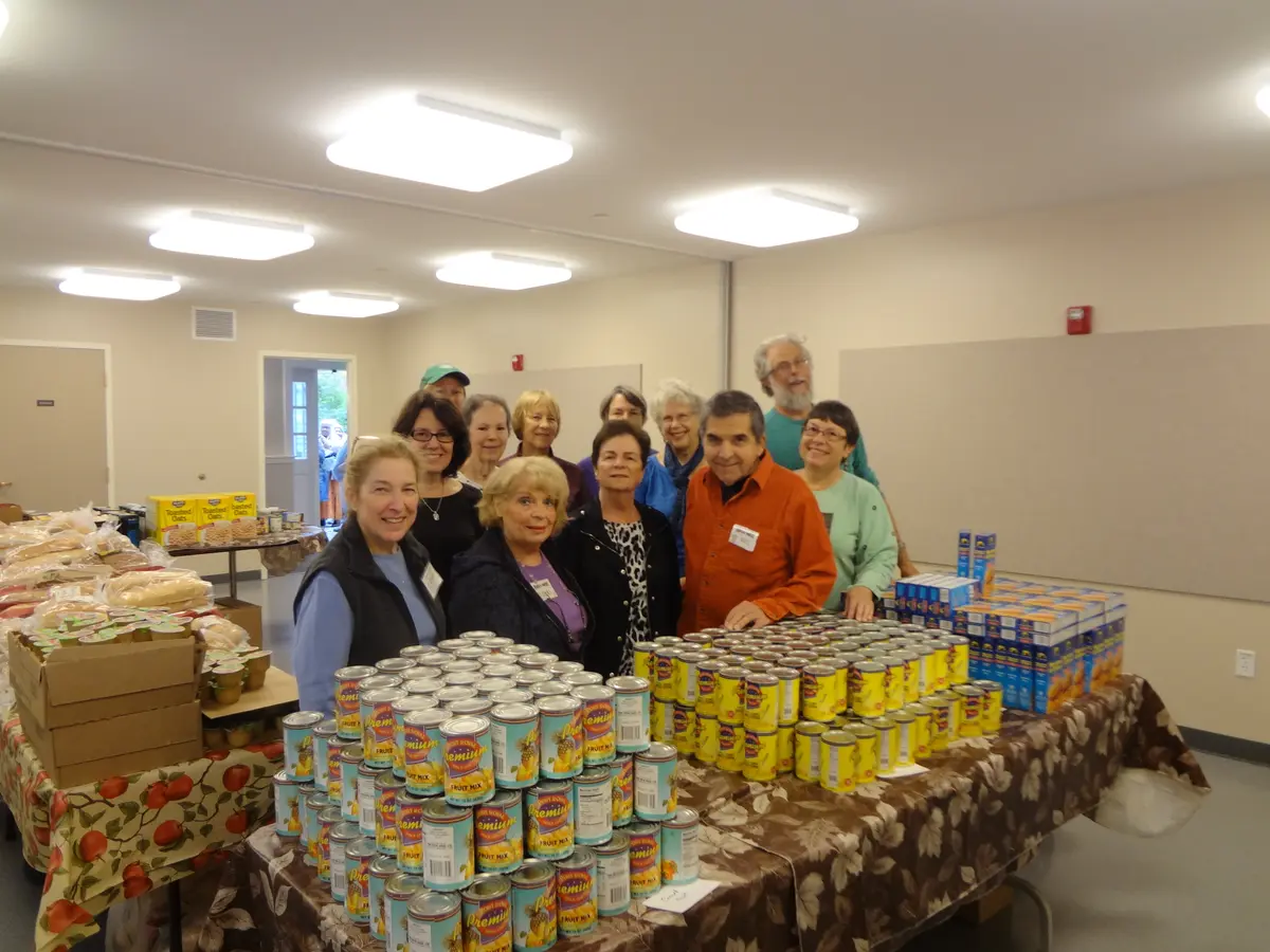 Fran Rohr and Jennifer Cordes, co-directors of the People's Pantry ...
